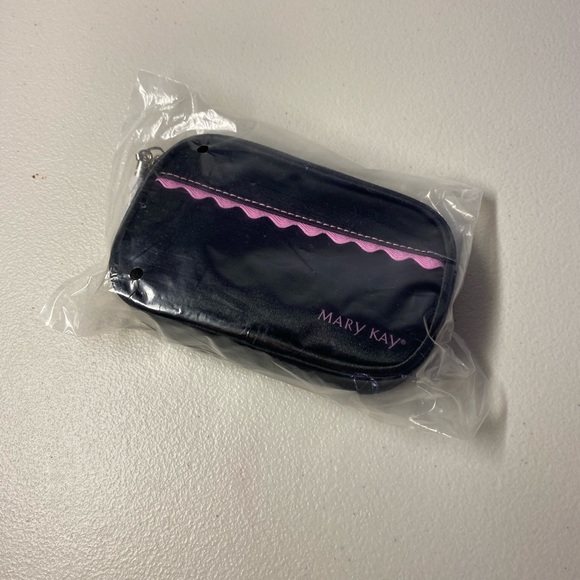 Mary Kay | Bags | New Mary Kay Smaller Cosmetic Travel Bag | Poshmark